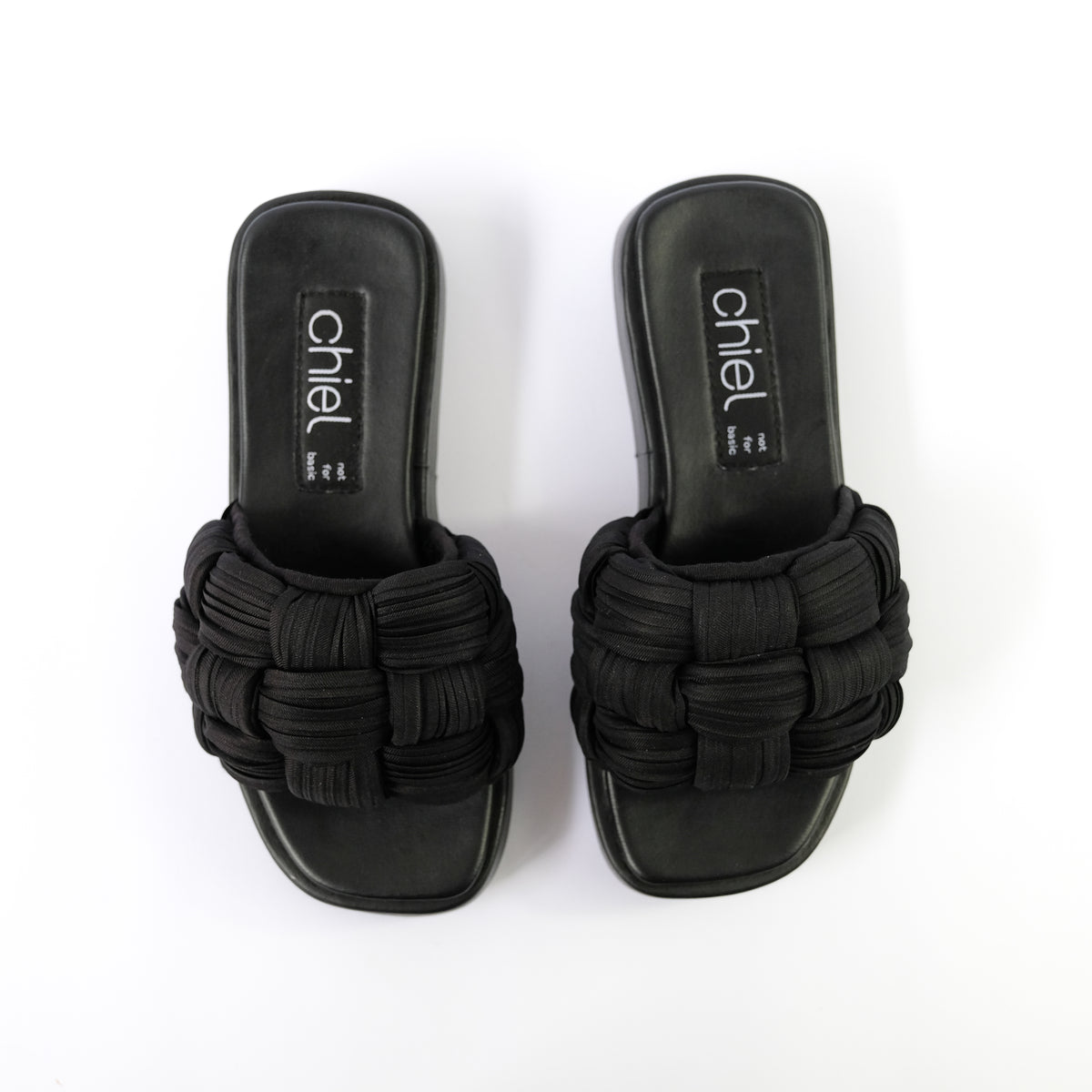 RENATA BLACK – Chiel