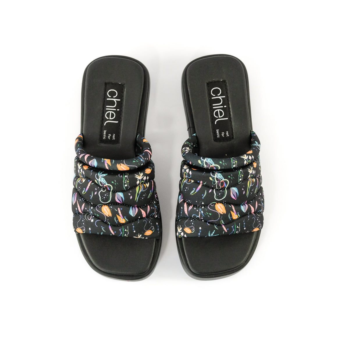 SELENA DARLA – Chiel