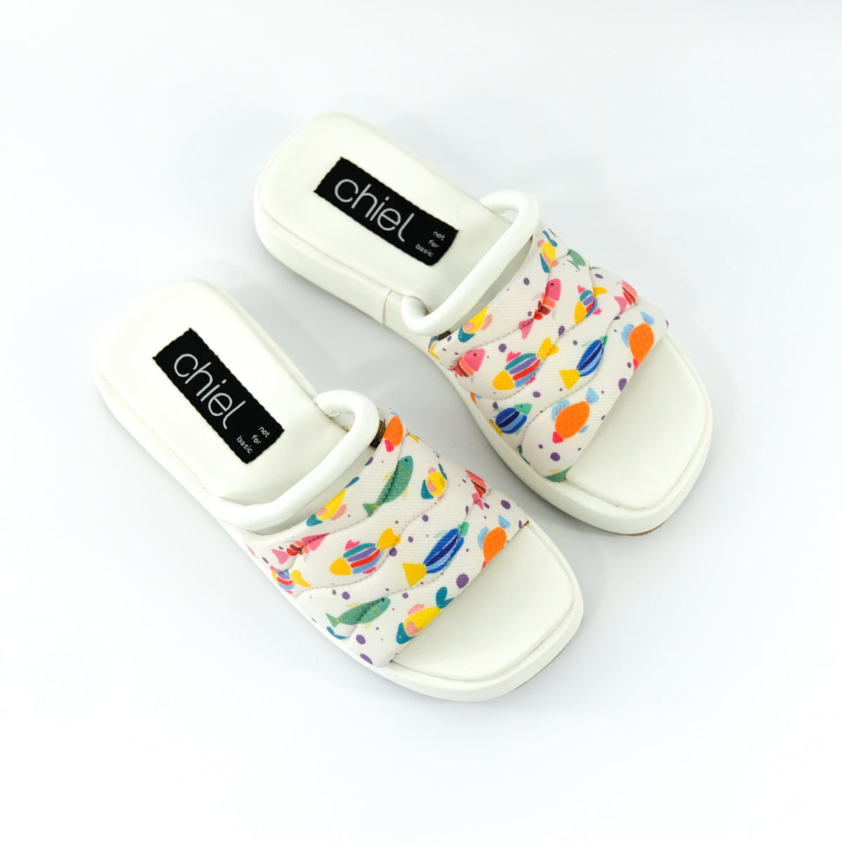 SELENA MOANA – Chiel