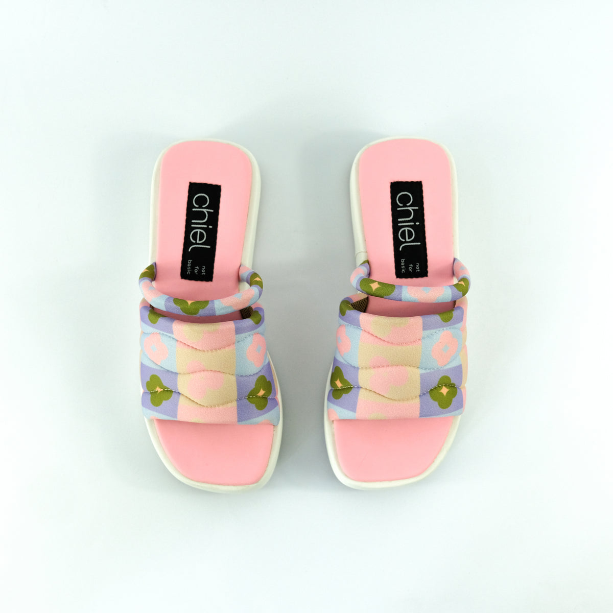 SELENA NINA – Chiel